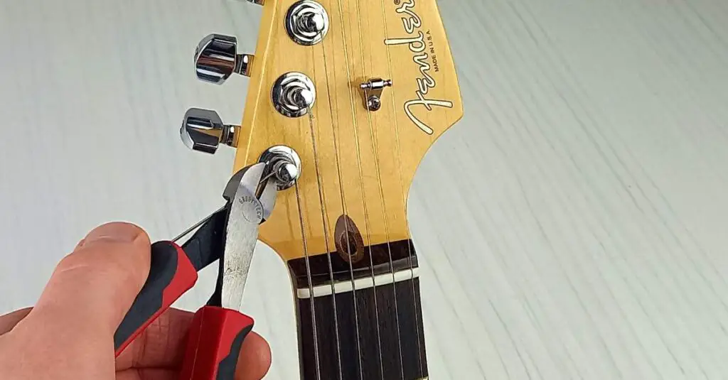 How To Cut Guitar Strings Testing 6 Methods Roundtable Audio